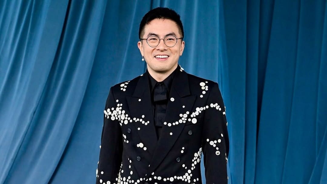 Bowen Yang bids farewell to Saturday Night Live in Ariana Grande special
