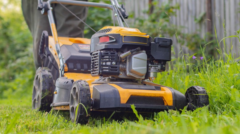 The best method for storing a lawn mower without a garage or shed