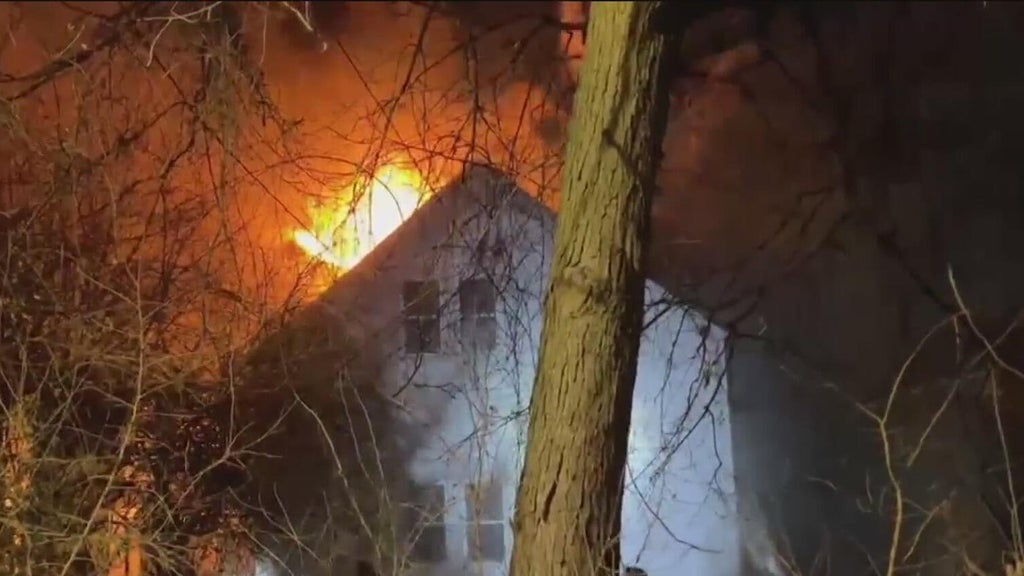 Firefighter hurt while battling church fire on West Side