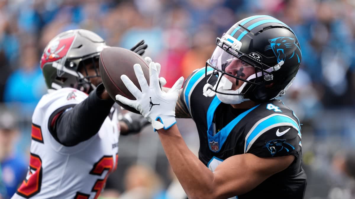 Bucs blow another 2nd-half lead as division race comes to the wire