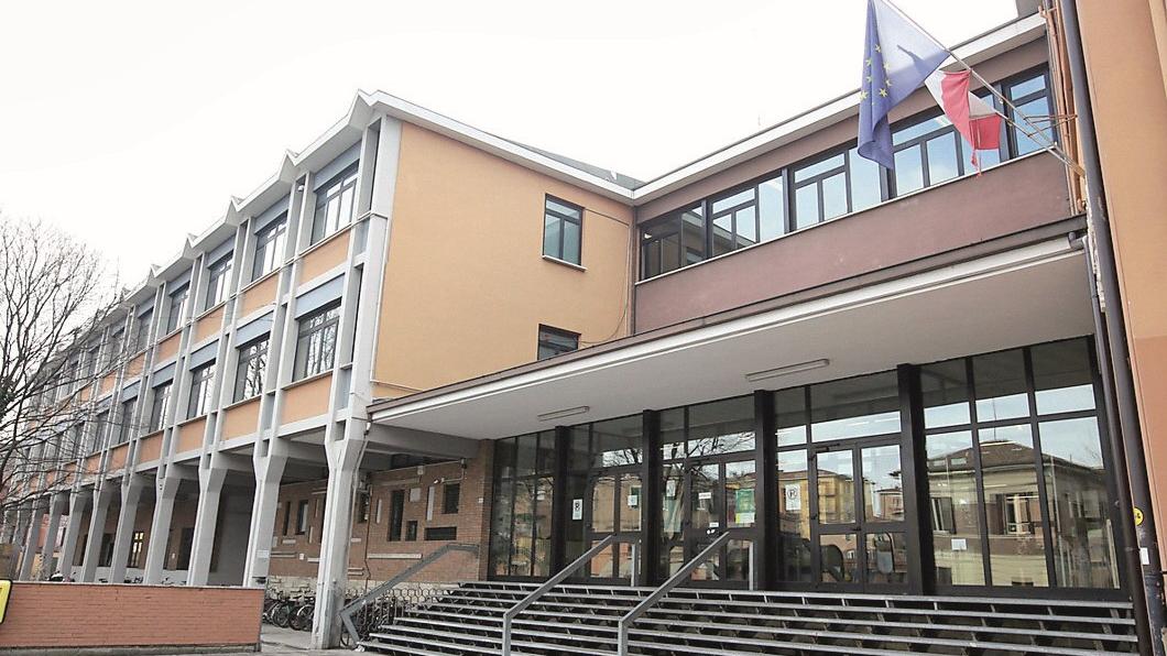 Lista degli stupri a scuola: un caso anche a Modena, scritte choc sui ...