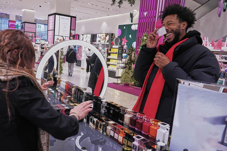 Department stores try to distinguish themselves as beauty lovers turn ...