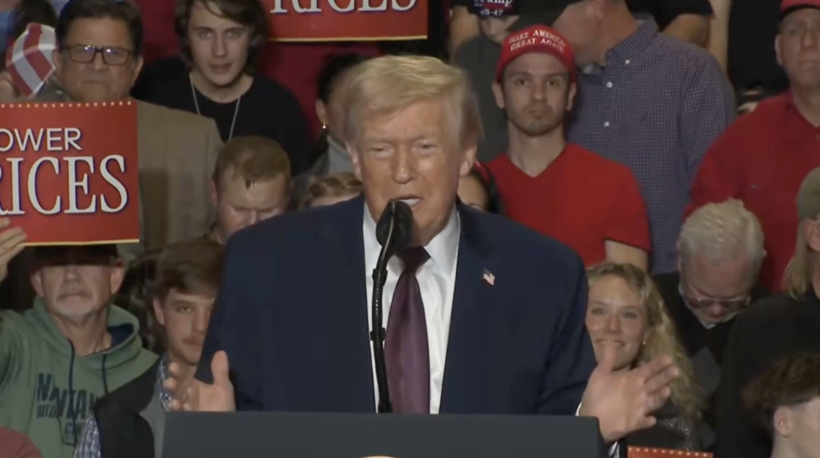 'Well, I'm smart': Trump goes on outlandish tangent, inflates his own ...