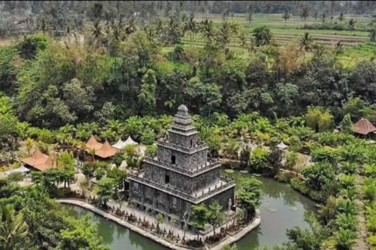 2 destinasi wisata 'unreal' di Malang, keindahannya bikin feed media ...