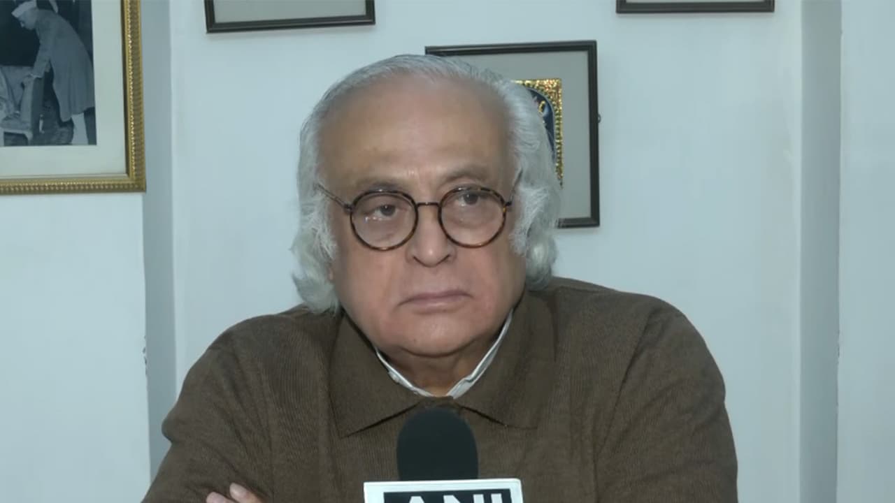 Jairam Ramesh slams RSS chief, cites Sardar Patel's ban on the outfit