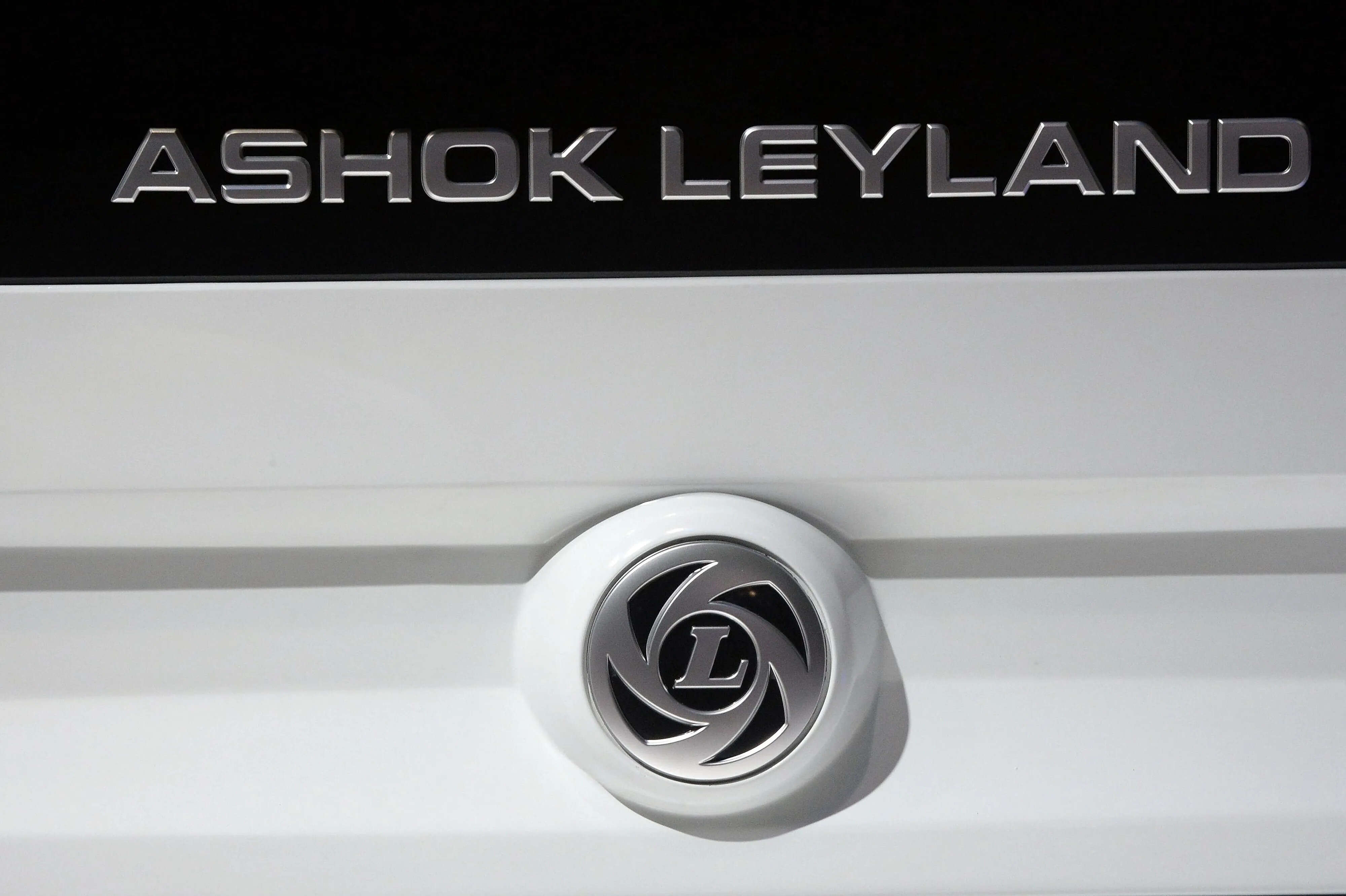 Nomura sees Ashok Leyland as key beneficiary of CV upcycle, sets target ...