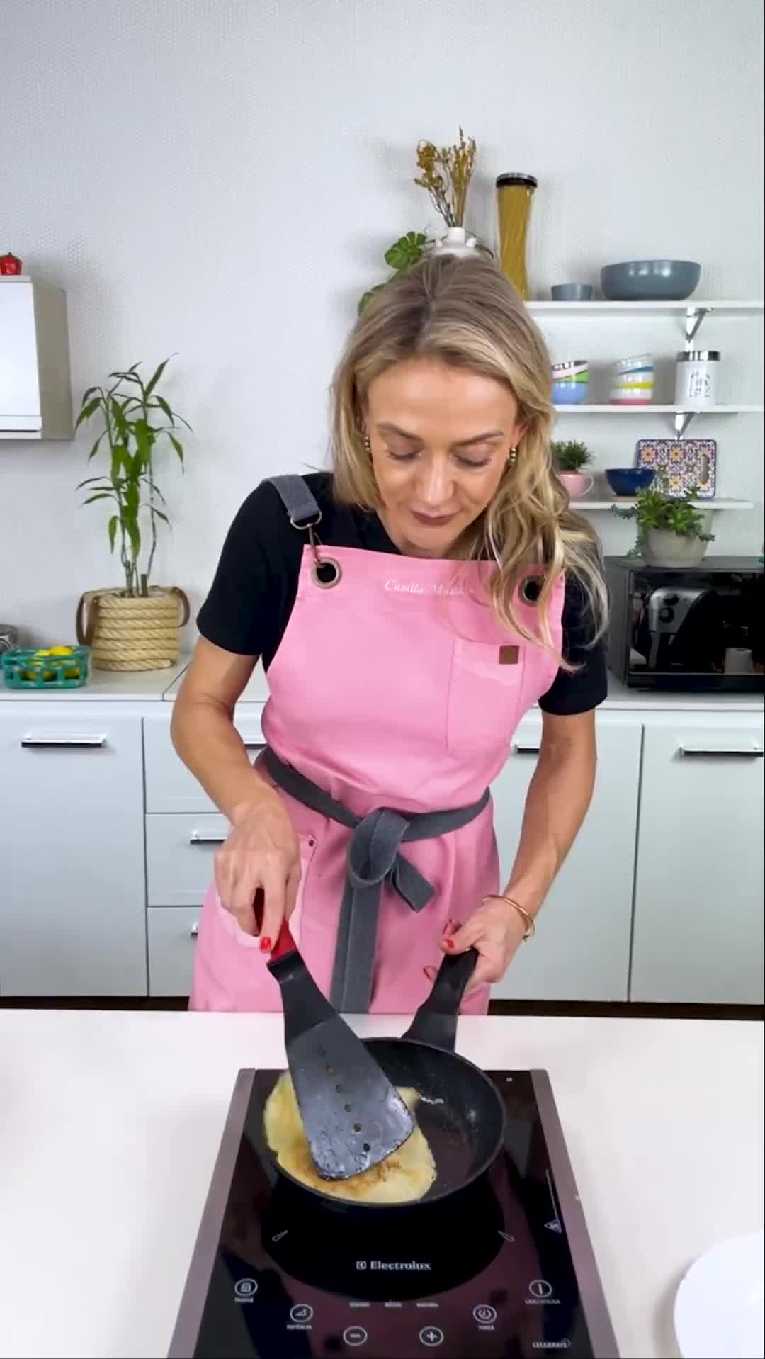 Añade leche condensada al agua hirviendo y descubre un truco increíble!