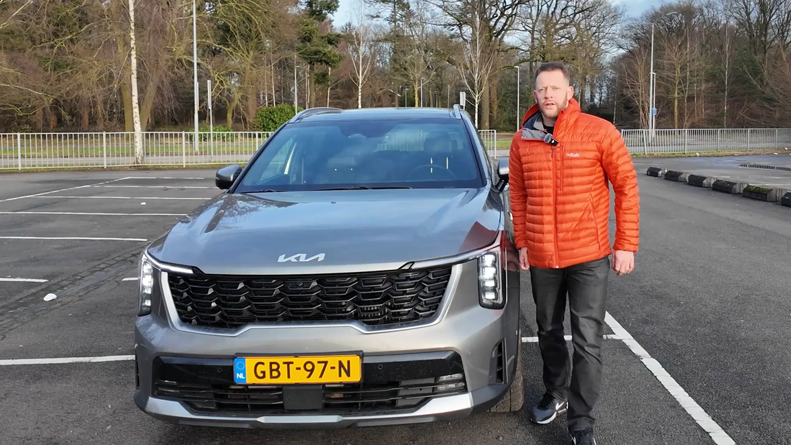 R1 EDIT 28. KIA Sorento - the Hybrid EV9 alternati