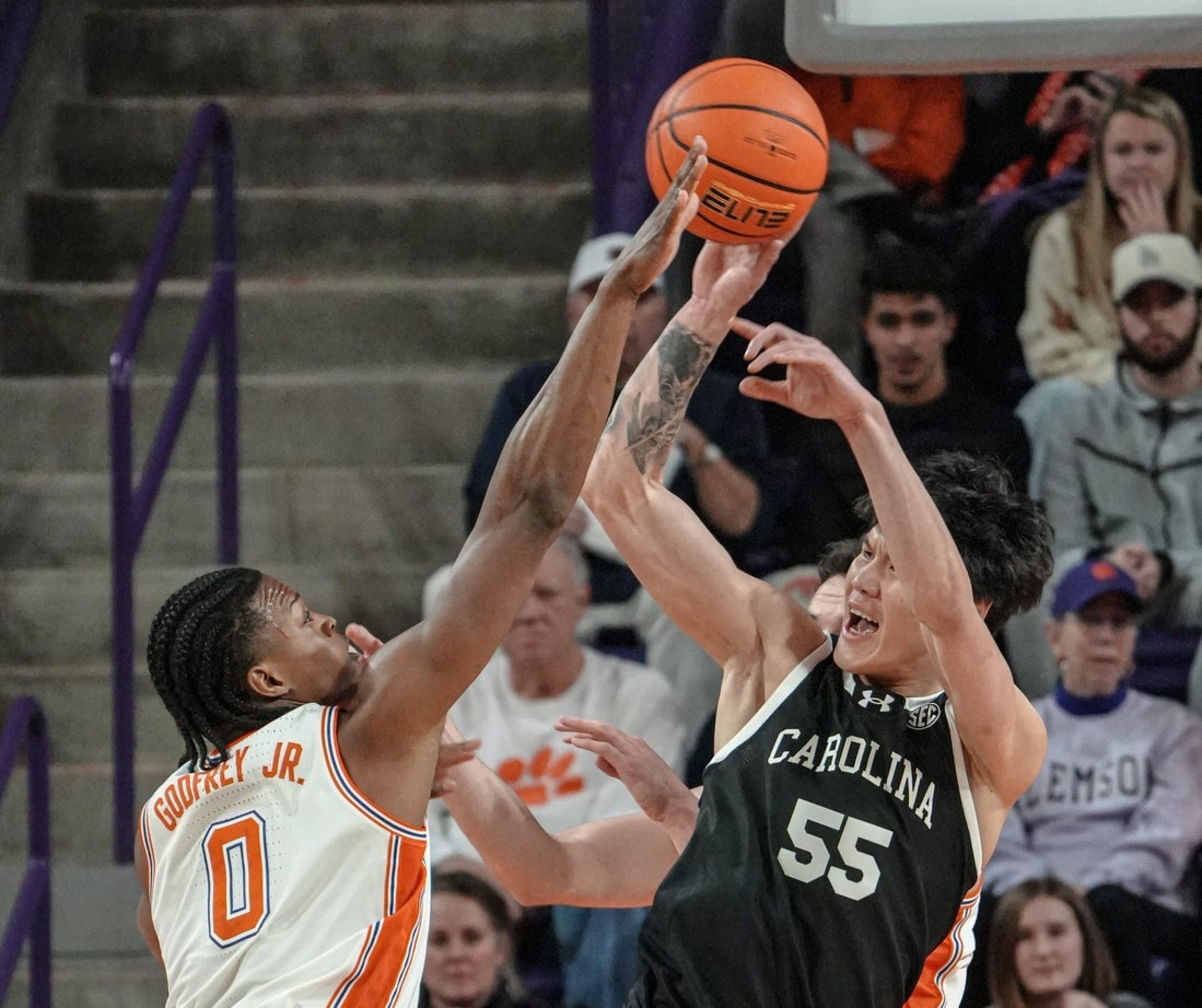 South Carolina looks to shore up offense vs. SC State