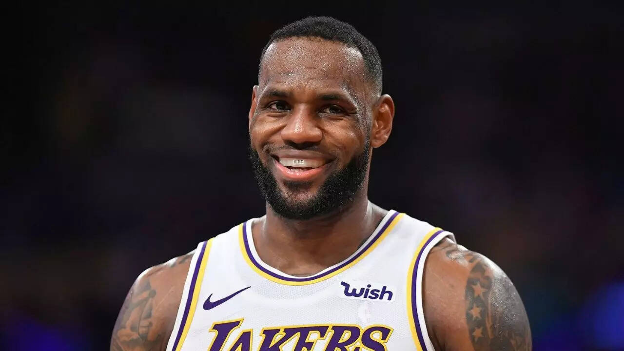LeBron James shares his holiday plans ahead of NBA-record 20th ...