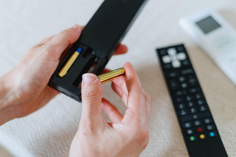 People are sharing the “poor person hacks” they picked up during hard ...