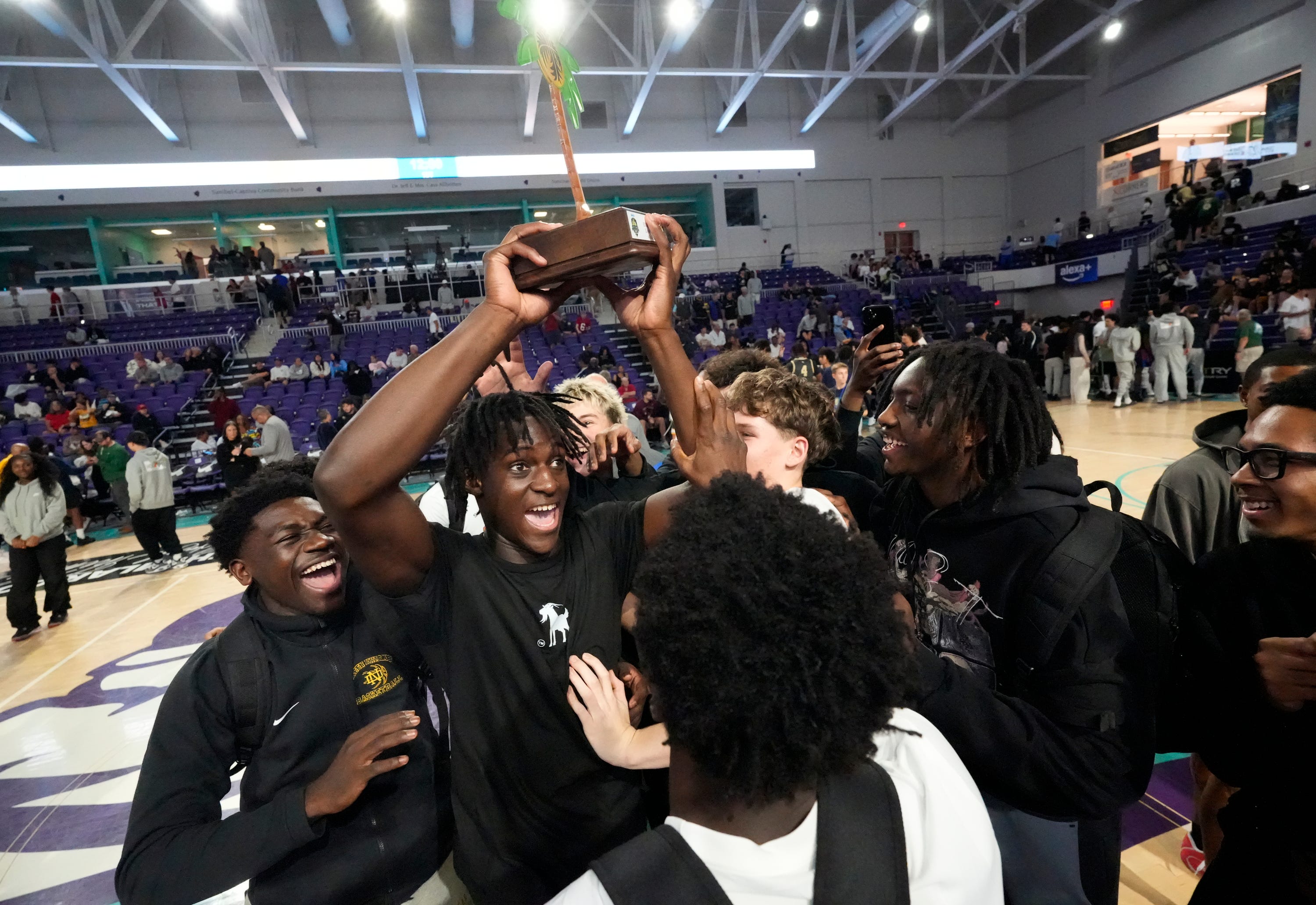 City of Palms dunk contest, Montverde stuns Prolific Prep, Verot wins ...