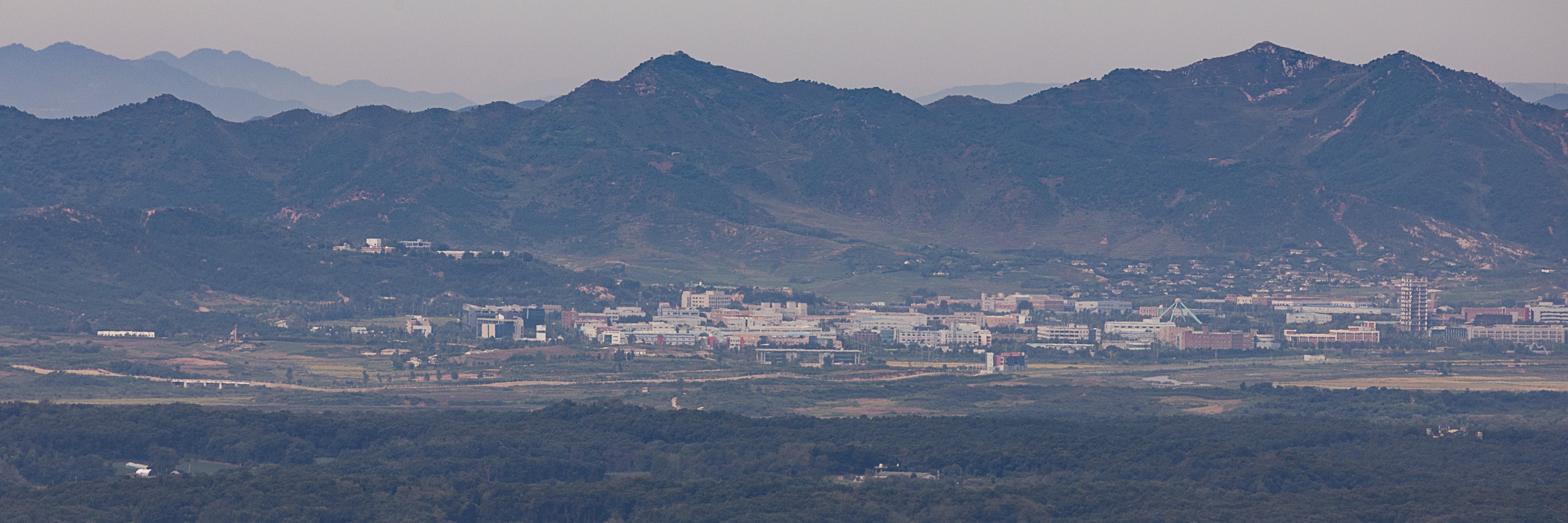 People Power Party slams Lee's MDL surrender as security harm