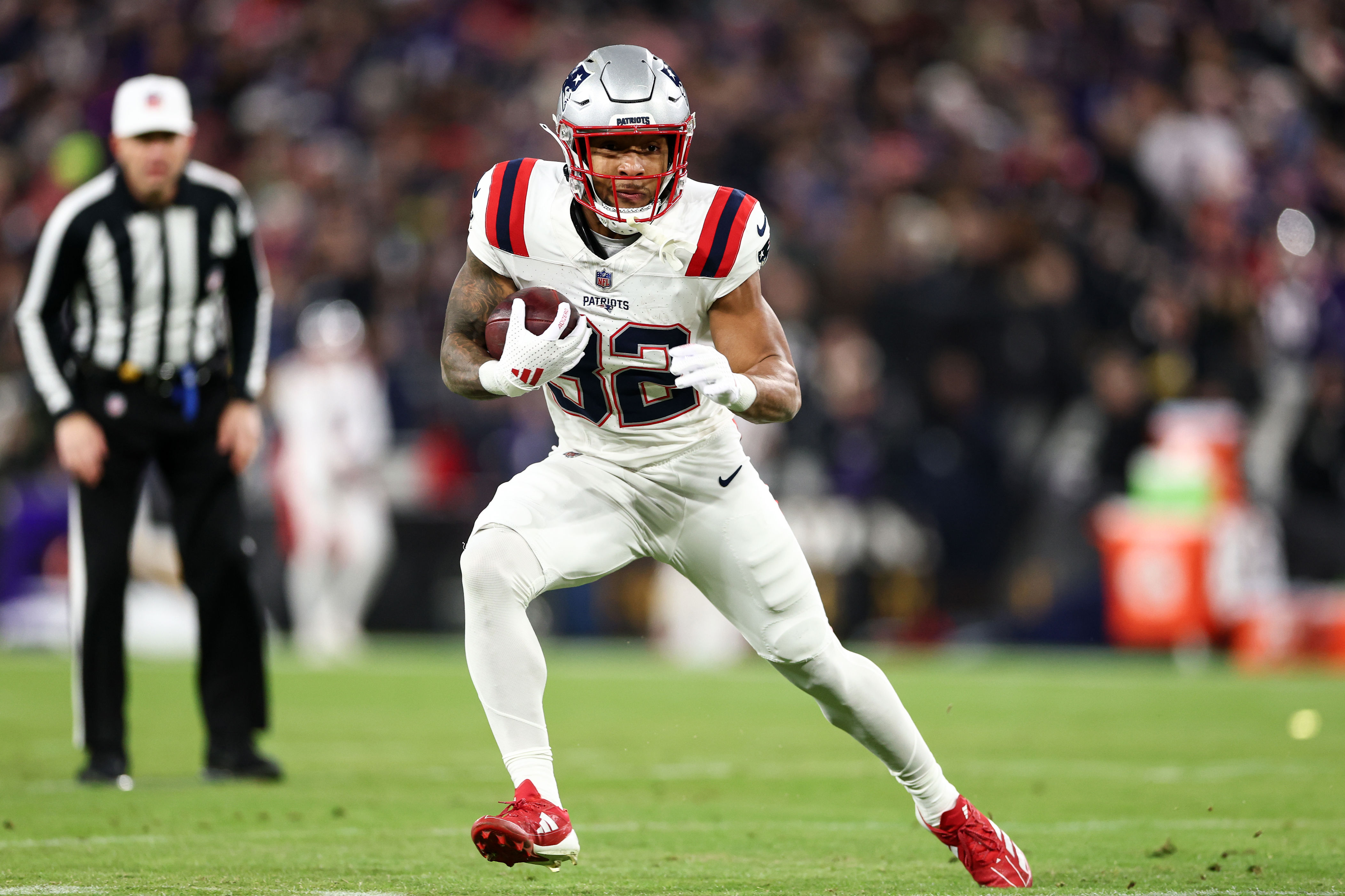 TreVeyon Henderson injury update: Patriots rookie ruled out vs. Ravens
