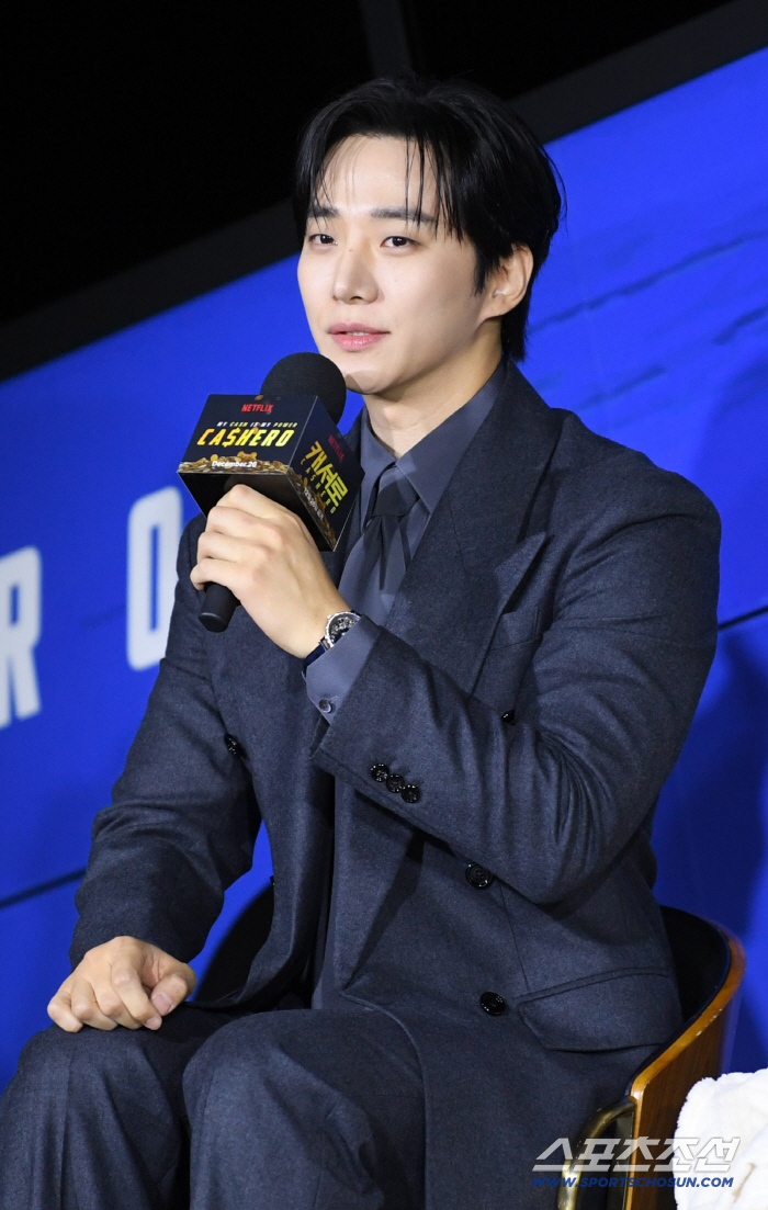 Lee Junho, I think it'll be a big hit again