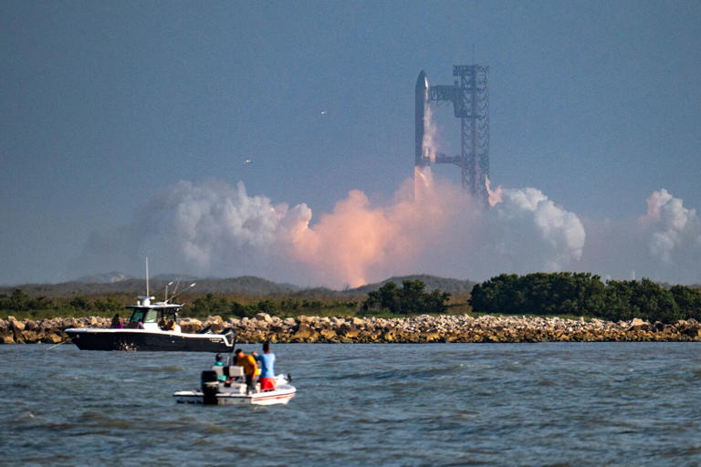 SpaceX's Starship explodes in another rough test launch
