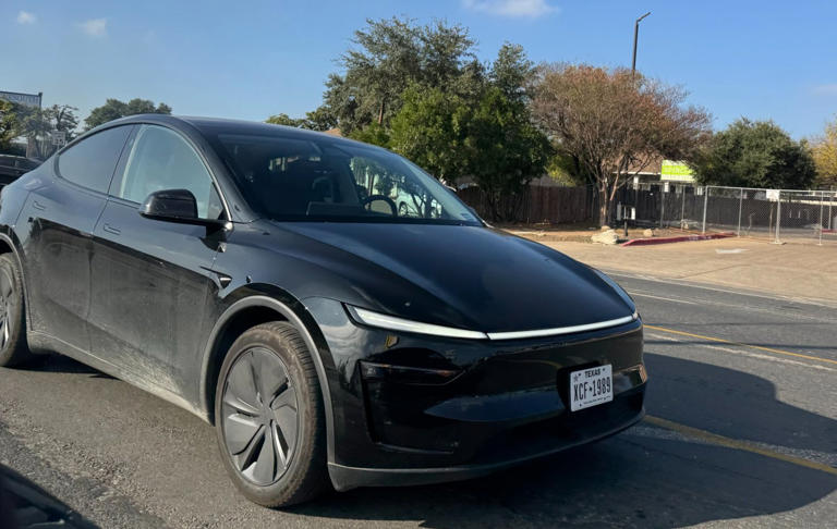 Tesla's full self driving (FSD) finally lives up to its name