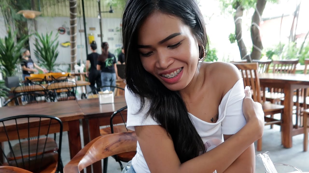 Zijn giftige vriendin zorgt voor een intense reis in Cambodja