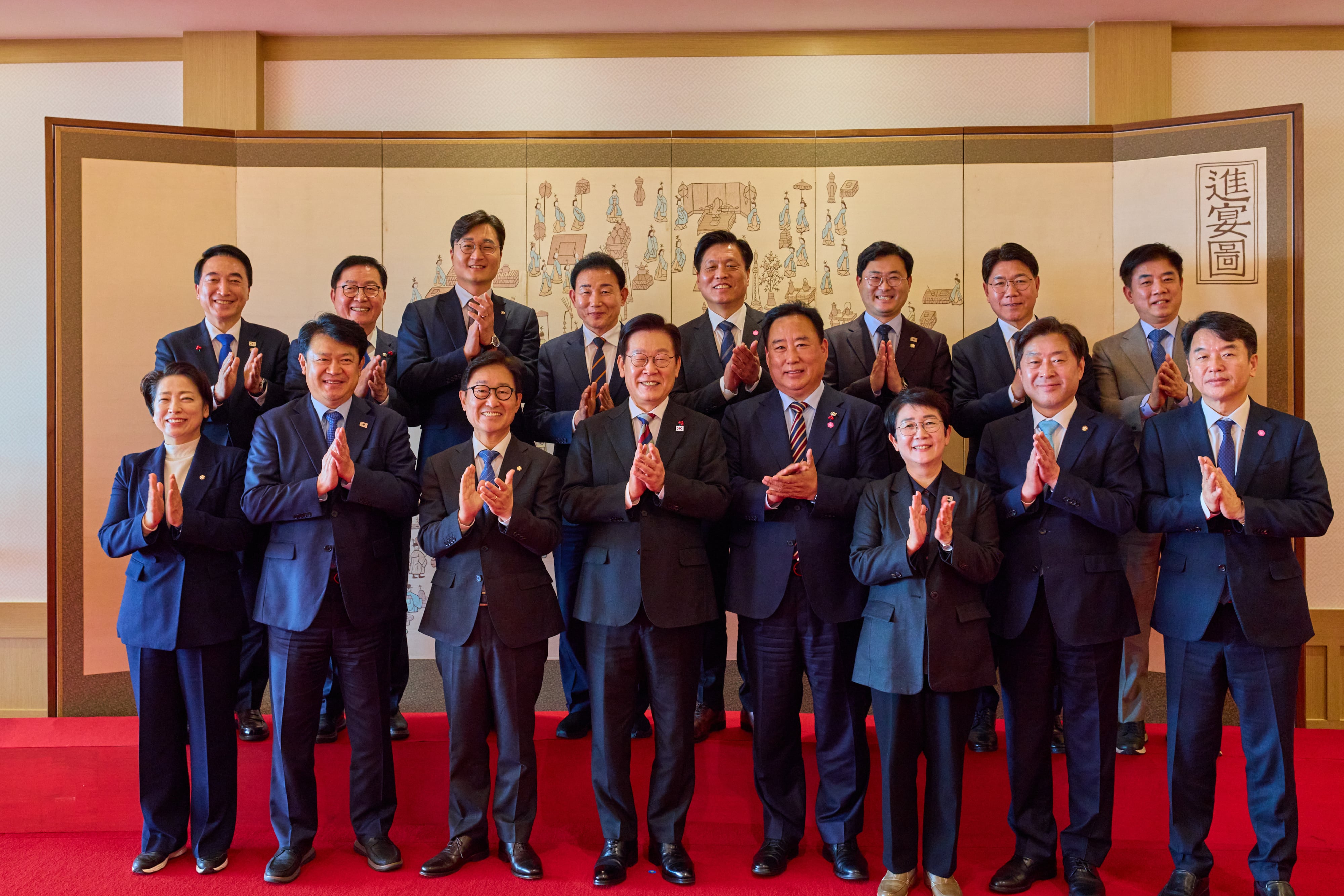 Democratic Party accelerates integration amid civic protests