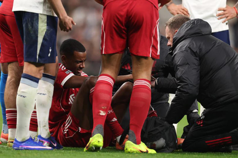 Liverpool injury latest and return dates after major Alexander Isak blow