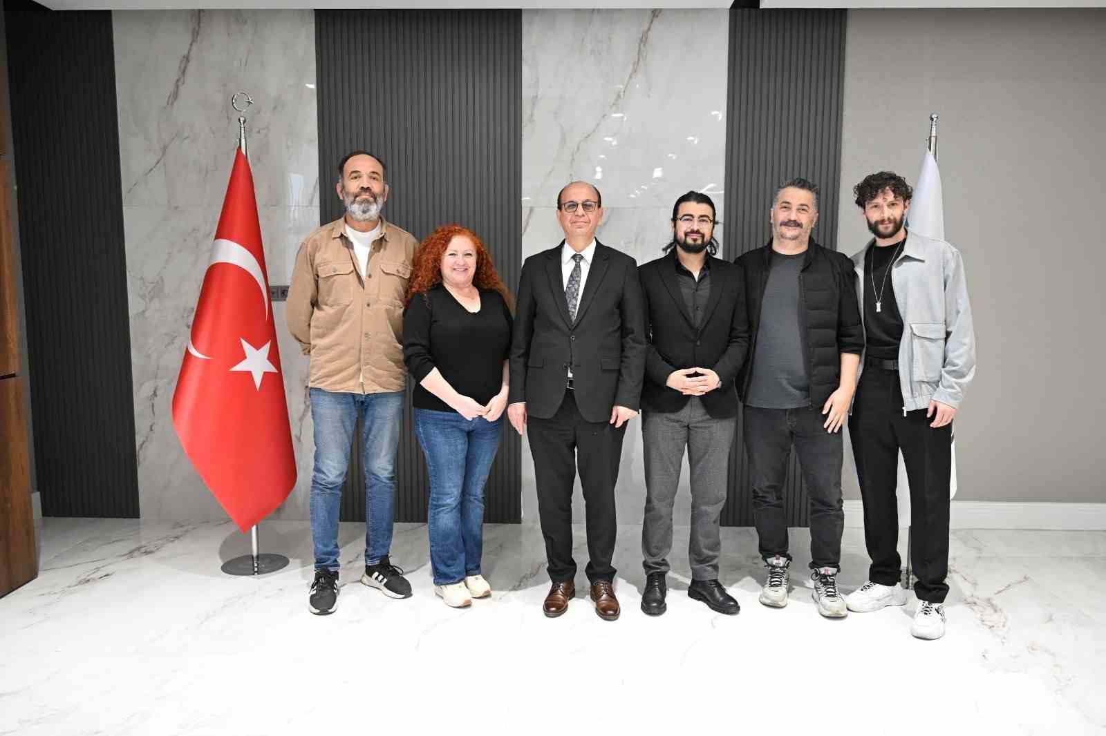 Gençlik ve Ailem konulu kısa film yarışması konukları, Başkan Geçit ile ...