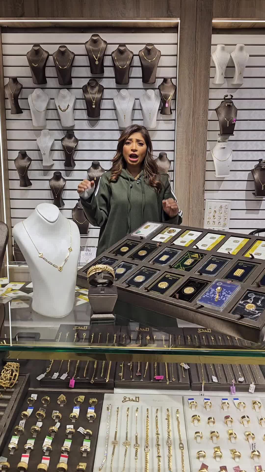 Gold at a uniform price in Lamis Mall
