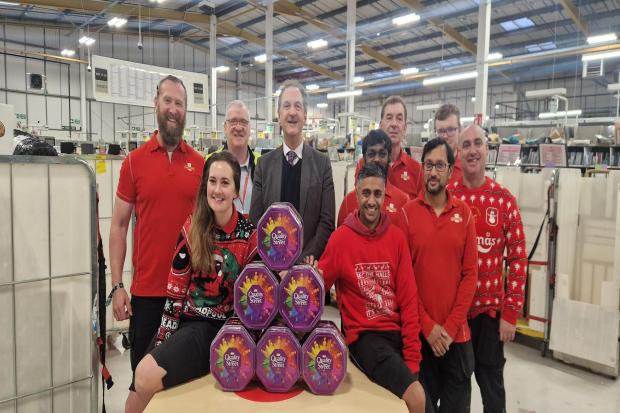 Watford postal workers receive early festive treat from local MP