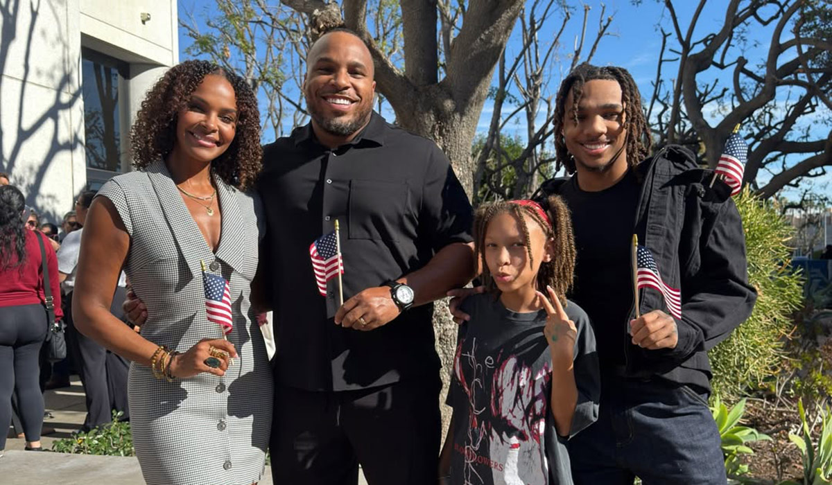 Samantha Mumba celebrates as she becomes a US citizen