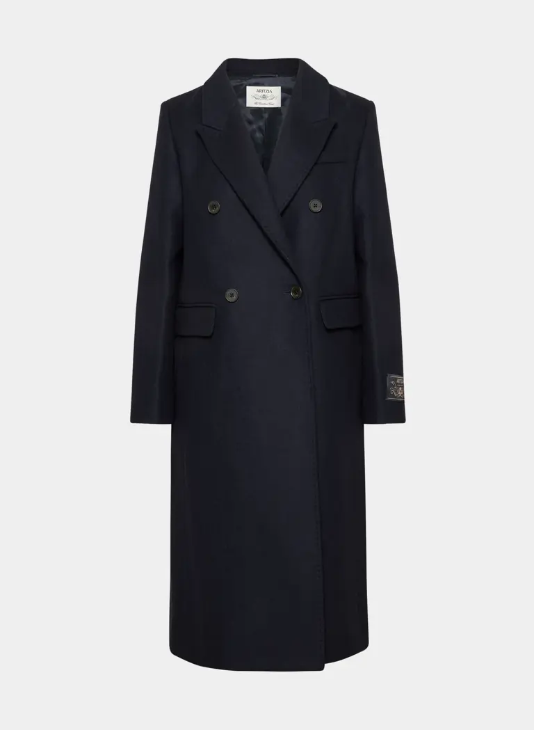 I'm a Gen Z fashion editor—these 24 fashion items are on my holiday ...