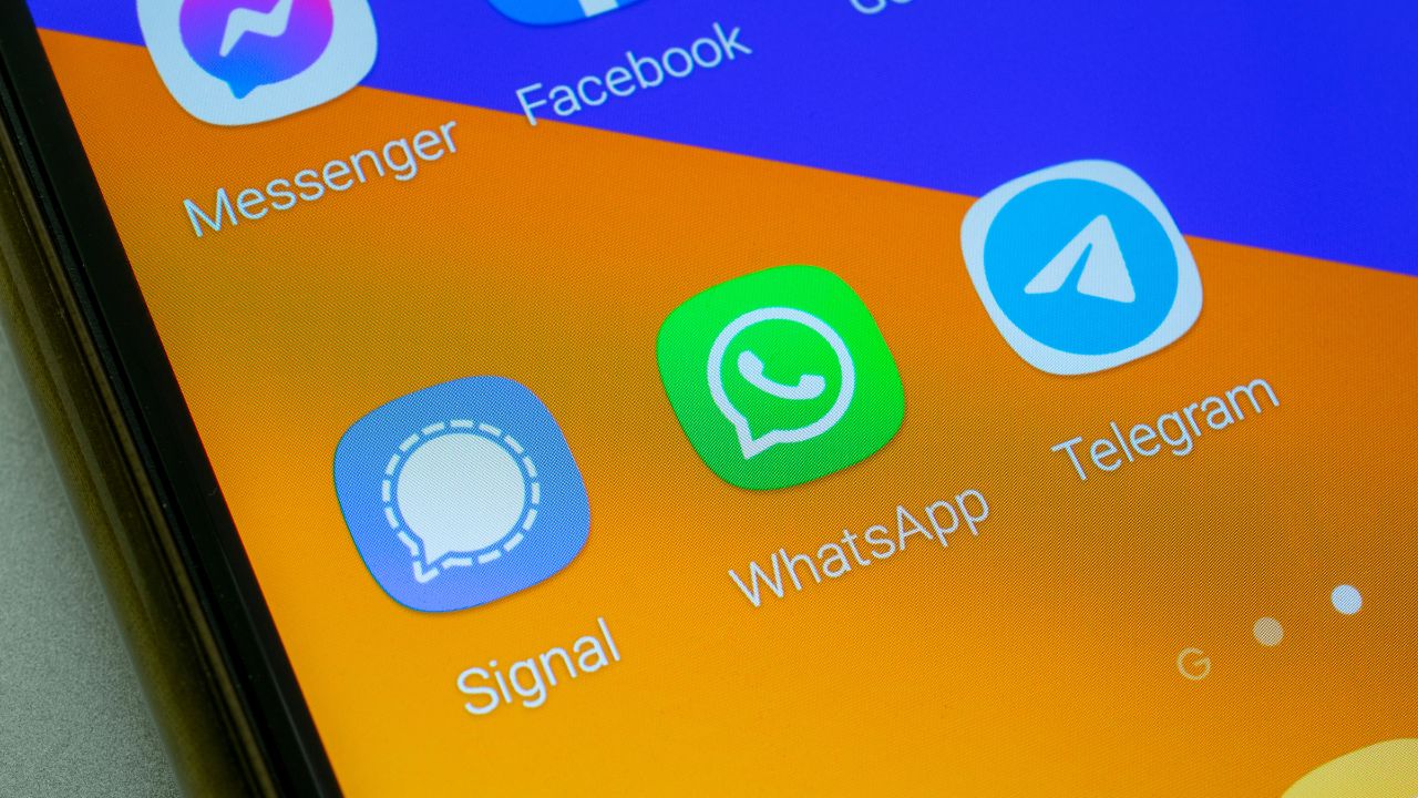 Ce nouveau virus bloque votre téléphone et supprime vos données : ce ...