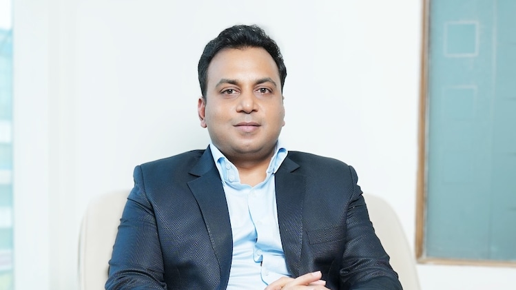 From equities to gold and bonds: Master Trust's Puneet Singhania ...