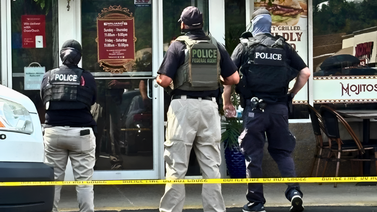 ICE raids 17-year Mexican chain—restaurants close as workers disappear