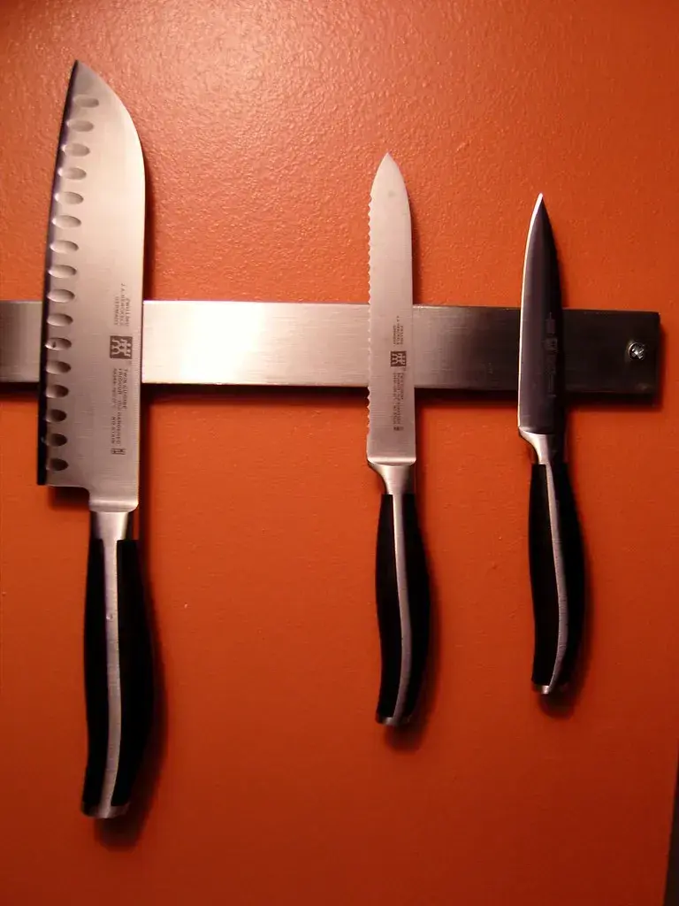 The only 3 knives a home cook truly needs, according to a Michelin ...