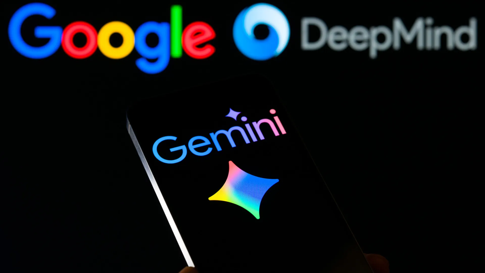 Google adia planos para substituir o Assistant pelo Gemini