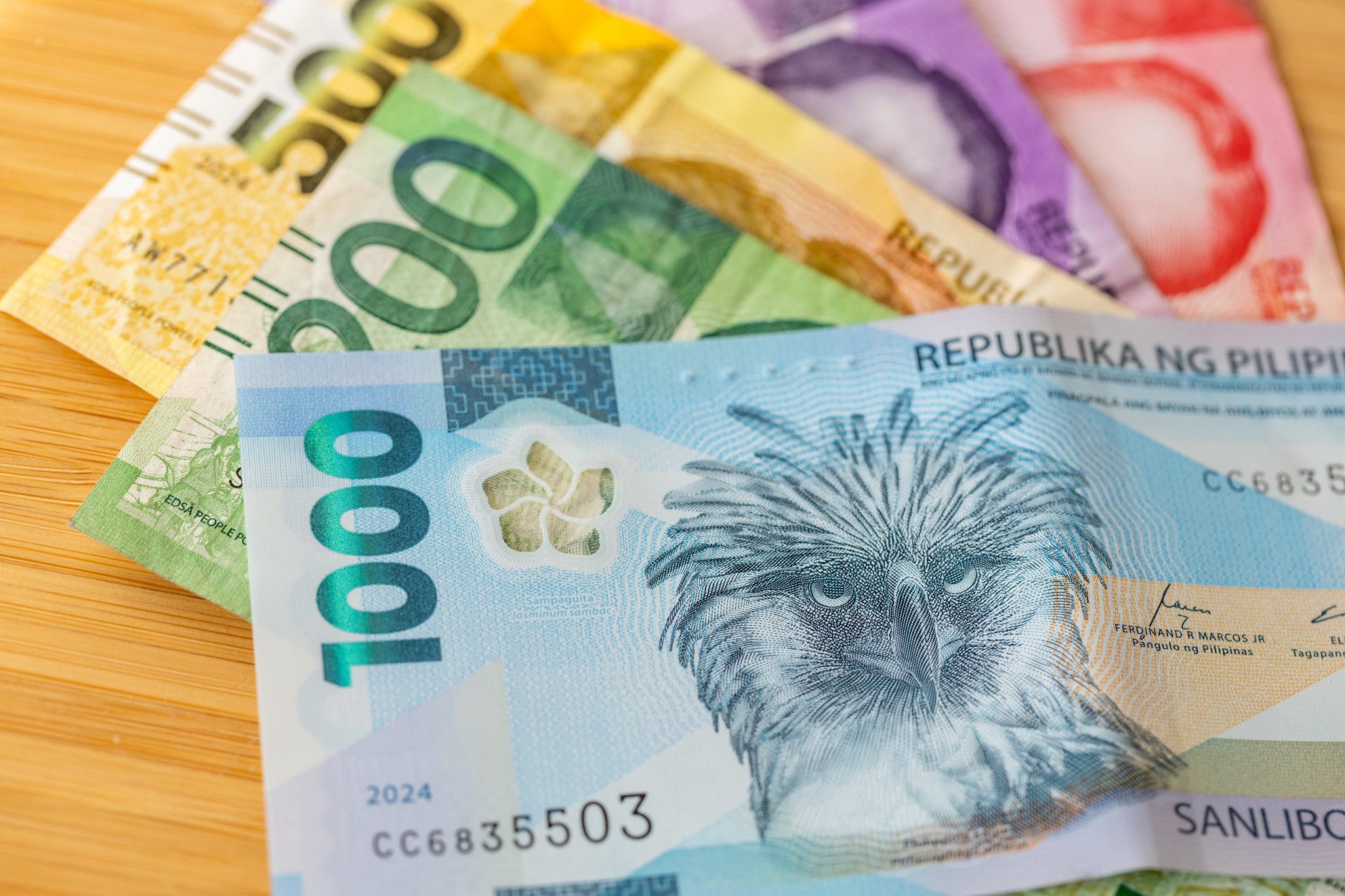 The most beautiful currencies in the world