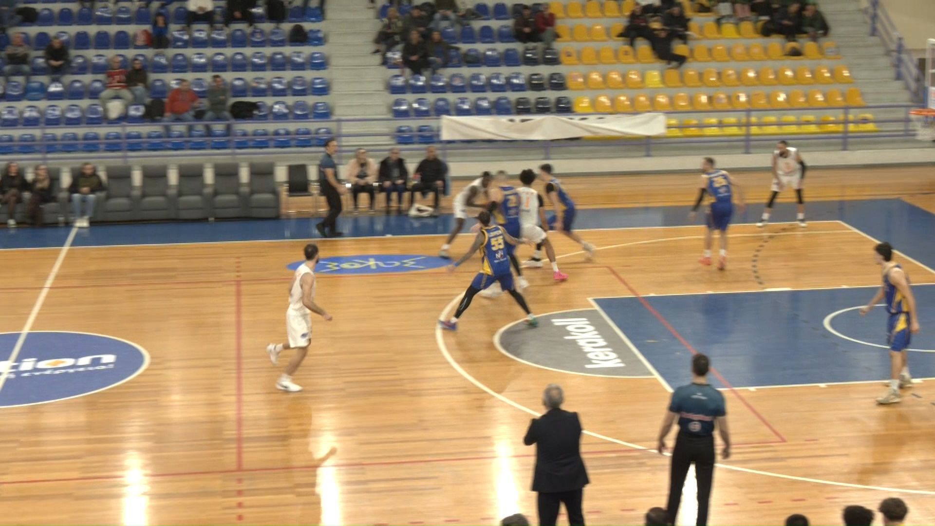 ΑΓΕΧ-Λαύριο 76-69