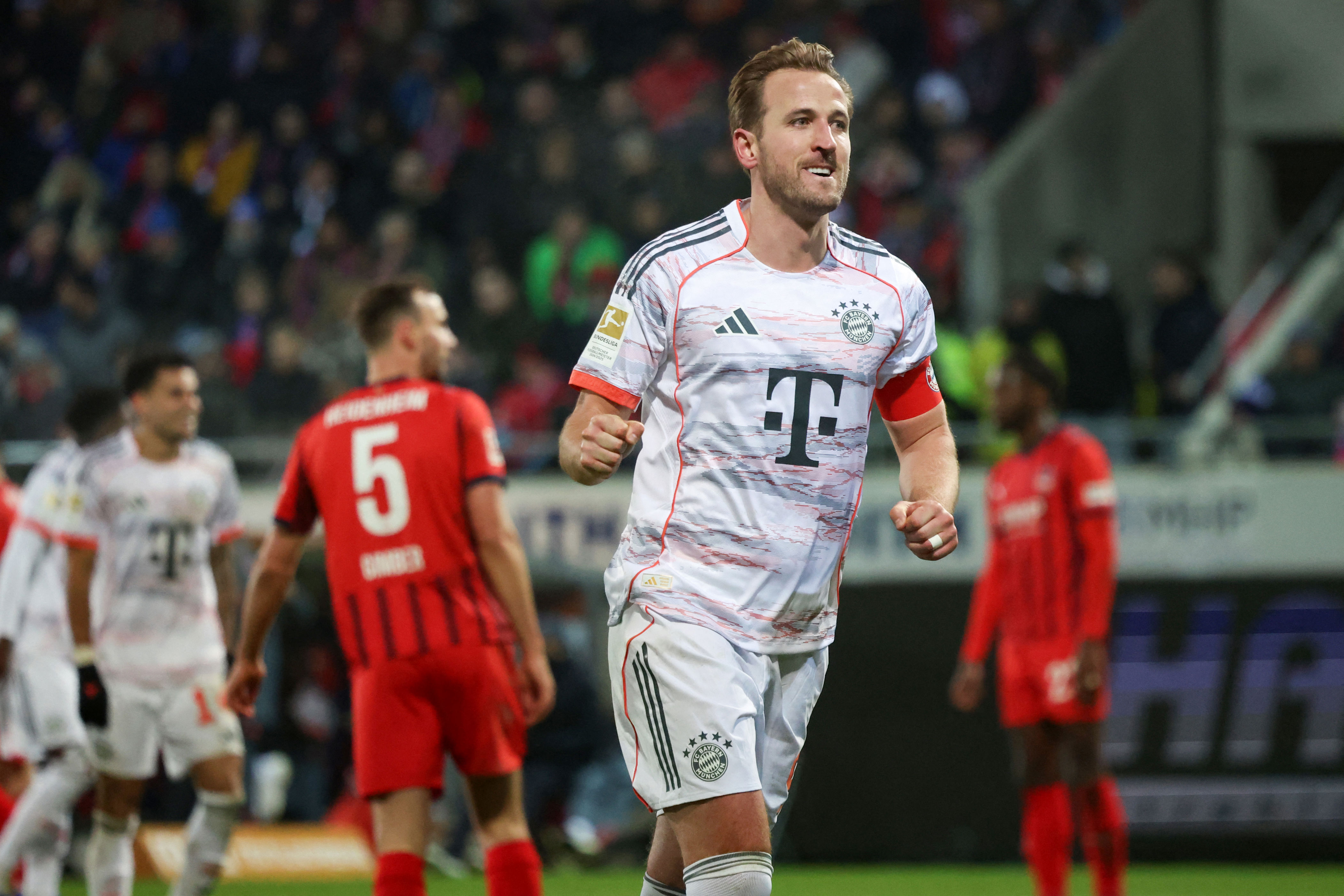 Pundit says Bayern Munich star Harry Kane should ignore FC Barcelona ...