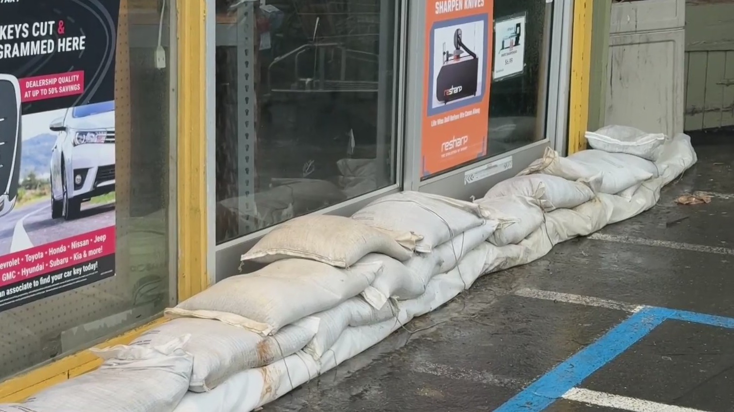 North Bay residents gear up for heavy rain during the holiday week