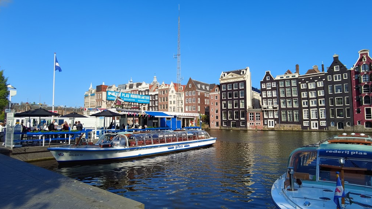 Is this the most lively walk in Amsterdam?