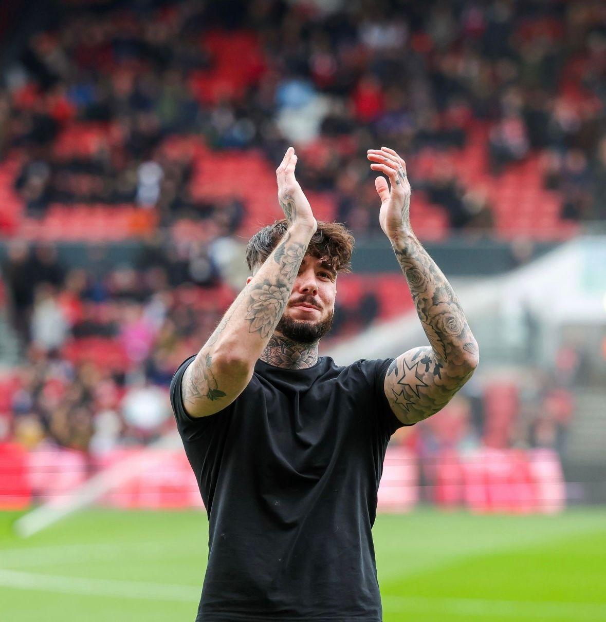 Freestyler Jay Rosa inspires Watford FC fans with mental health message
