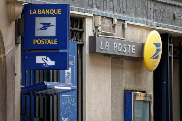 Les sites internet de La Poste et La Banque Postale sont actuellement ...