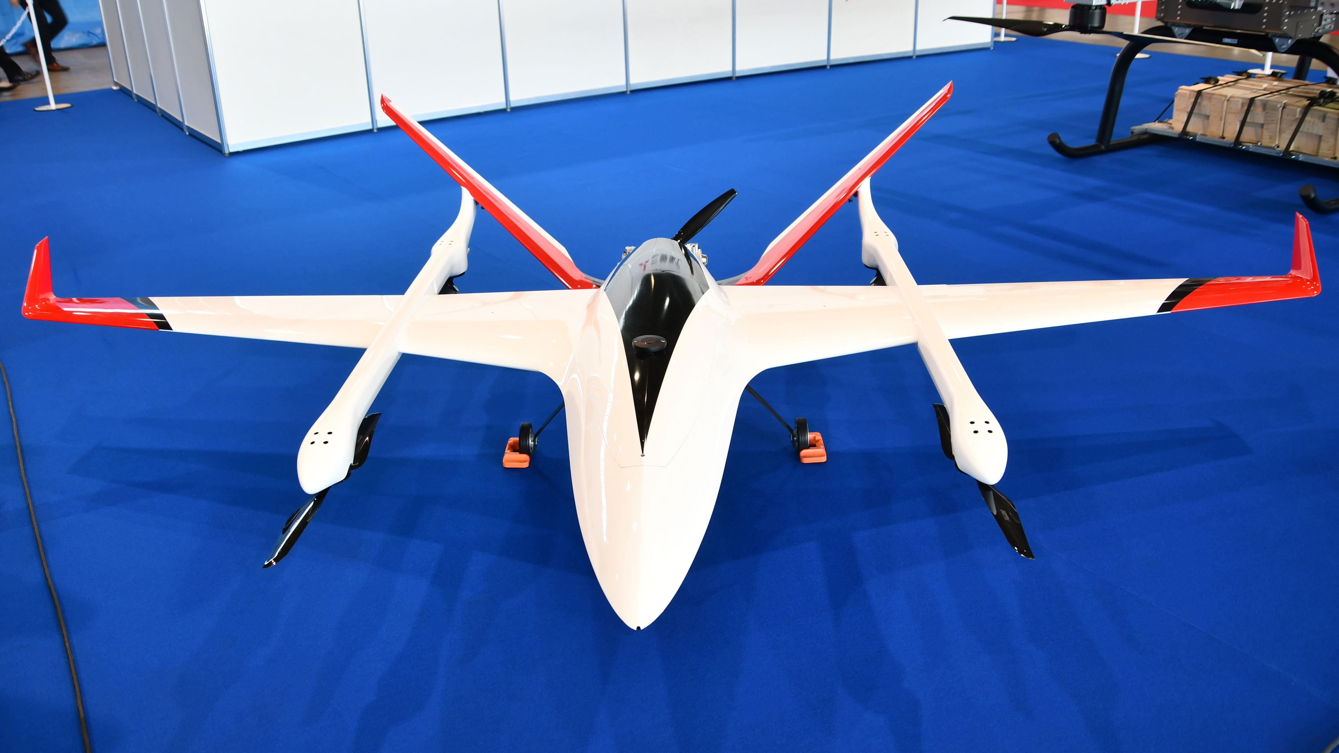 AI-driven morphing-wing VTOLs redefine autonomous flight efficiency