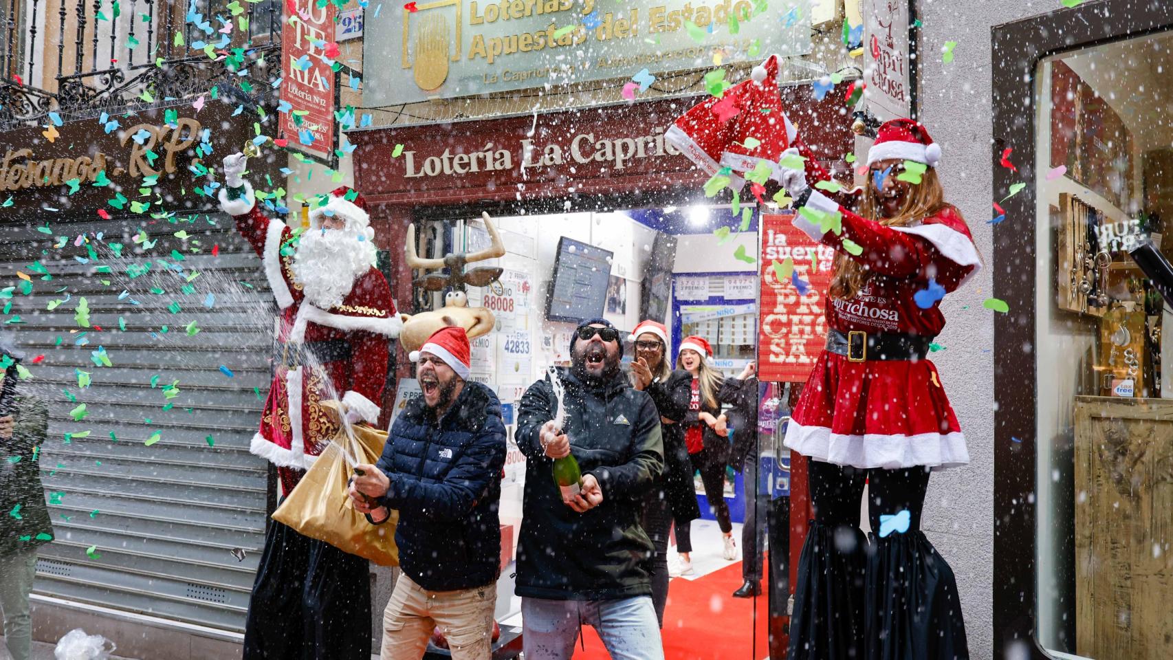Rodrigo, el lotero que ha repartido 10 décimos de un cuarto del sorteo ...