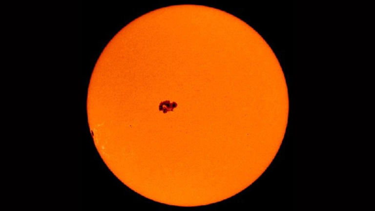 Astronomer records the sun burping: Hear what it sounds like