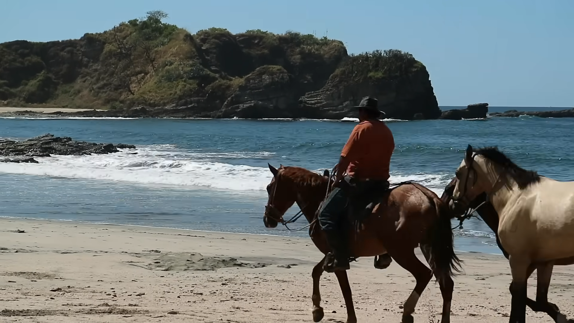 8 key reasons Americans decide to leave Costa Rica