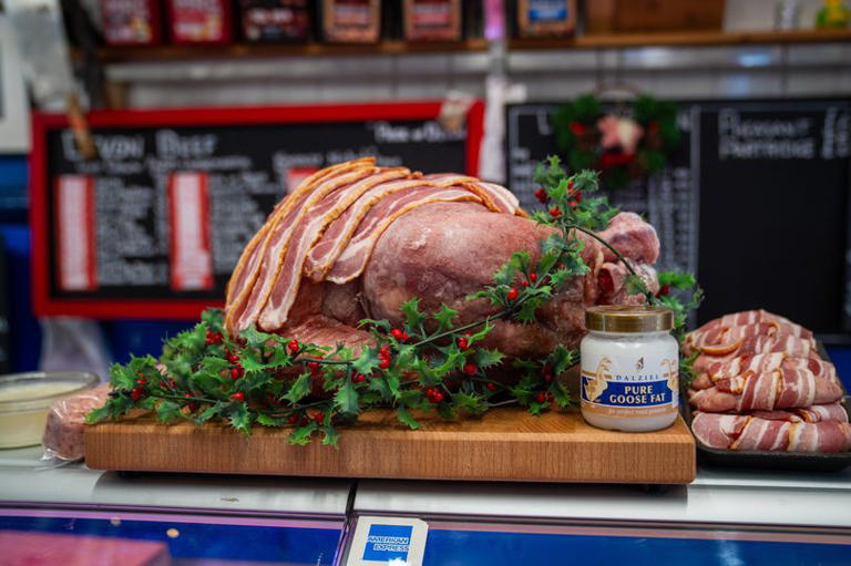 How to cook the perfect turkey this Christmas as England's best butcher ...