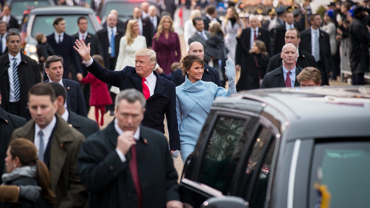 Trump's $2,000 tariff rebate checks: What to know for 2026