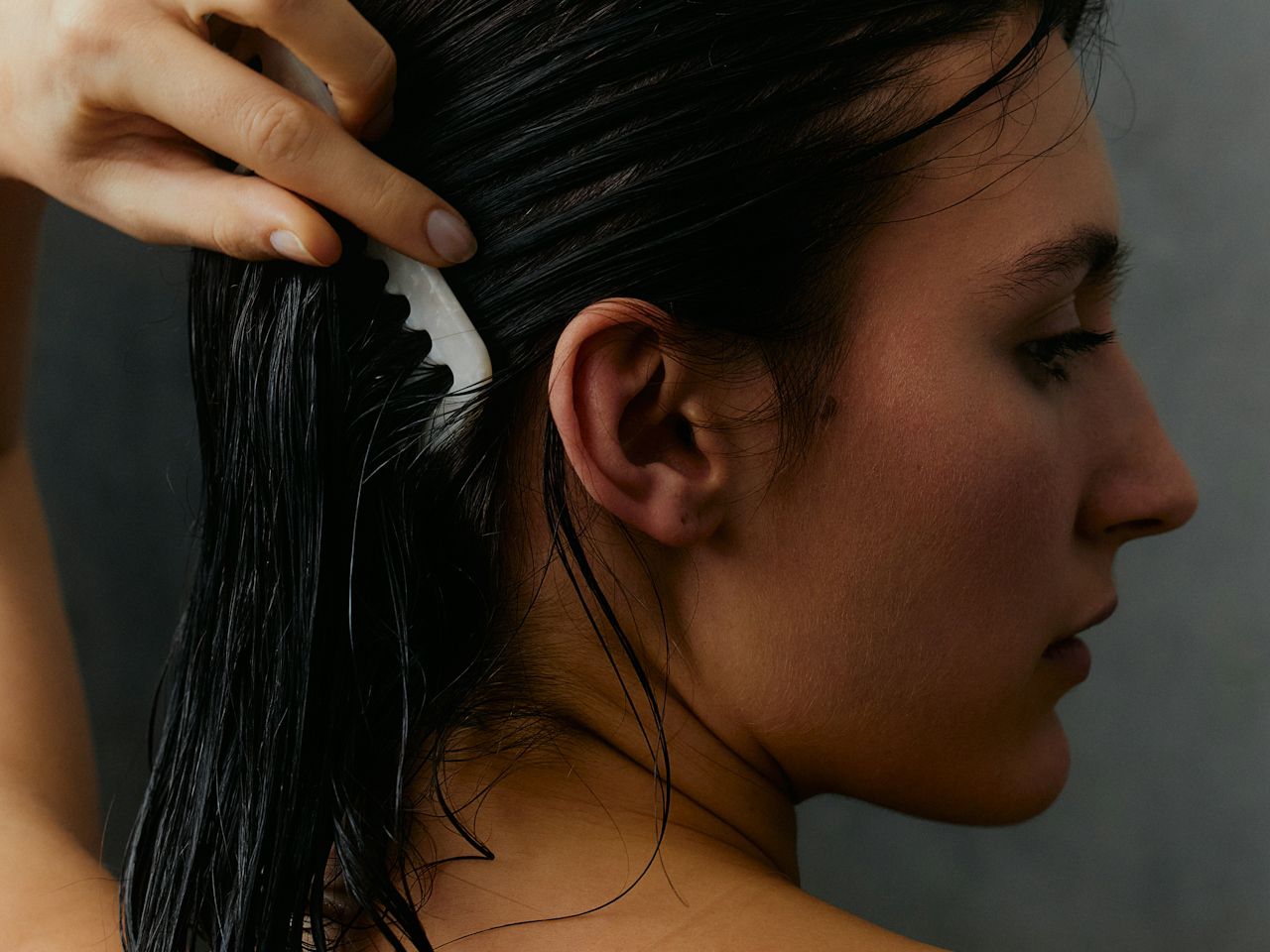 You're not the only one dealing with hair thinning at the temples ...