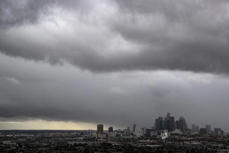 In deep blue California, frustration with Democratic status quo fuels ...