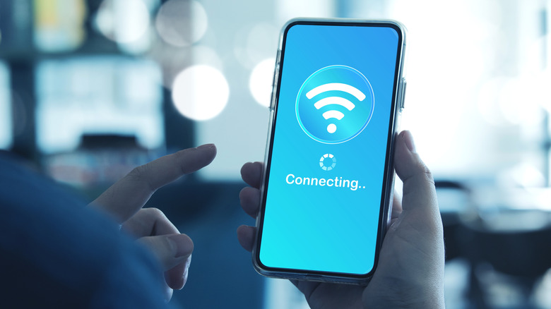 What's the difference between Wi-Fi and wireless internet?